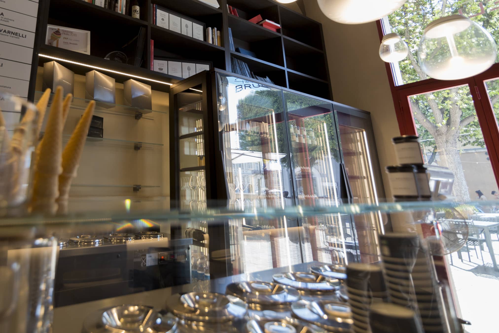 Ice cream delivery and grab’n’go: ice cream shops start over here - Orion